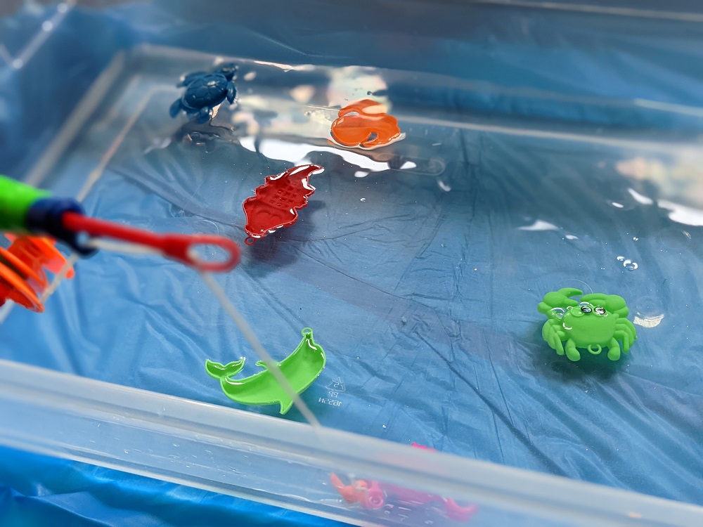 An Easy & Inexpensive Ocean-Themed Party – Crafts, Games, Favors ...