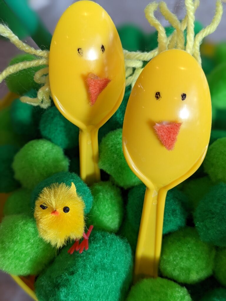 Easy & Inexpensive How to – A Cute Spoon Chick Craft – Frolicking Fox Cubs
