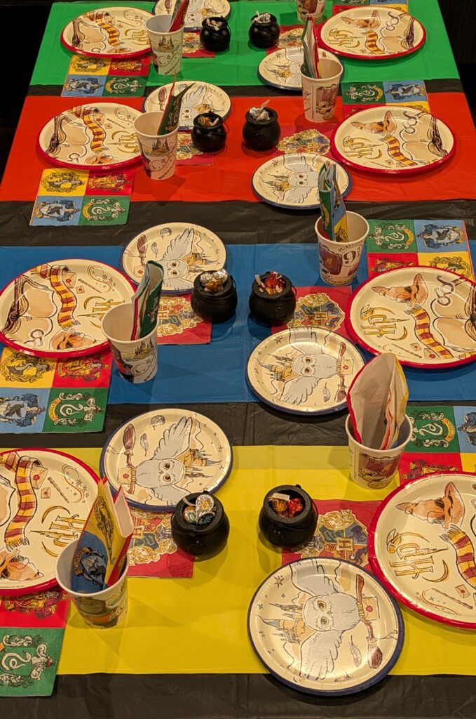 The Ultimate Christmas at Hogwarts – Easy & Inexpensive Ideas ...